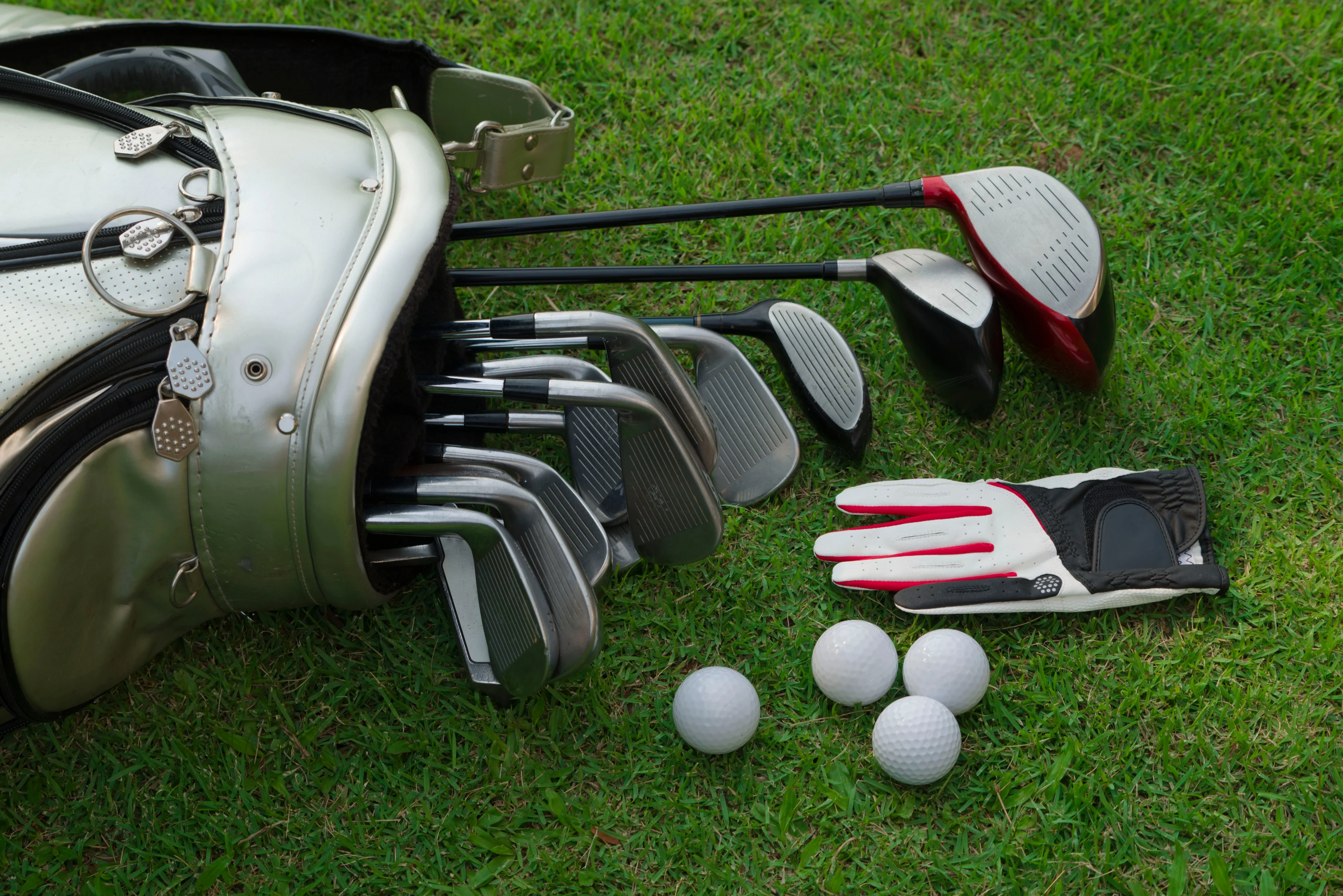 SPRING’S HOTTEST GOLF GEAR REVEALED – KRADUL